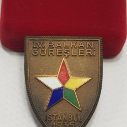 1935 İSTANBUL 4. BALKAN GÜREŞLERİ NADİR MADALYA ROZET - Bayrak Müzayede