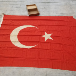 OSMANLI DÖNEMİ DEV BOYDA ORJİNAL KUTUSUNDA BAYRAK - Bayrak Müzayede